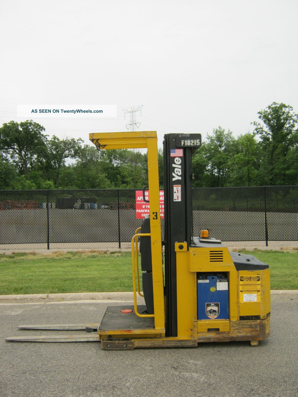 Yale Os030ecn24te089 Order Picker Selector 3000 Stock Picker Forklift Yale Os030ecn24te089 Order Picker Selector 3000 Stock Picker Forklift