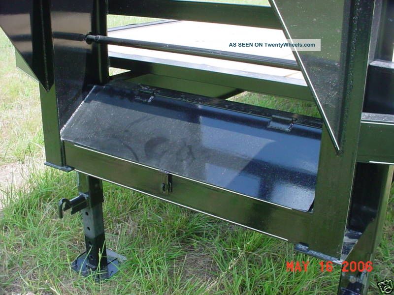 2014 30 10 Ton Gooseneck Deckover Trailer