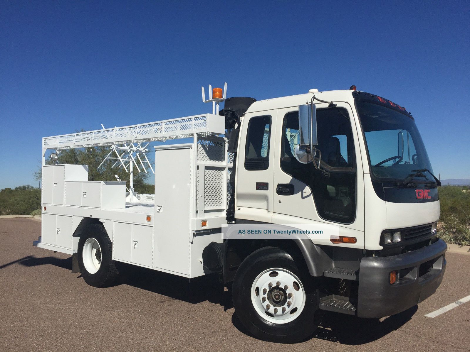 2002 Gmc T7500