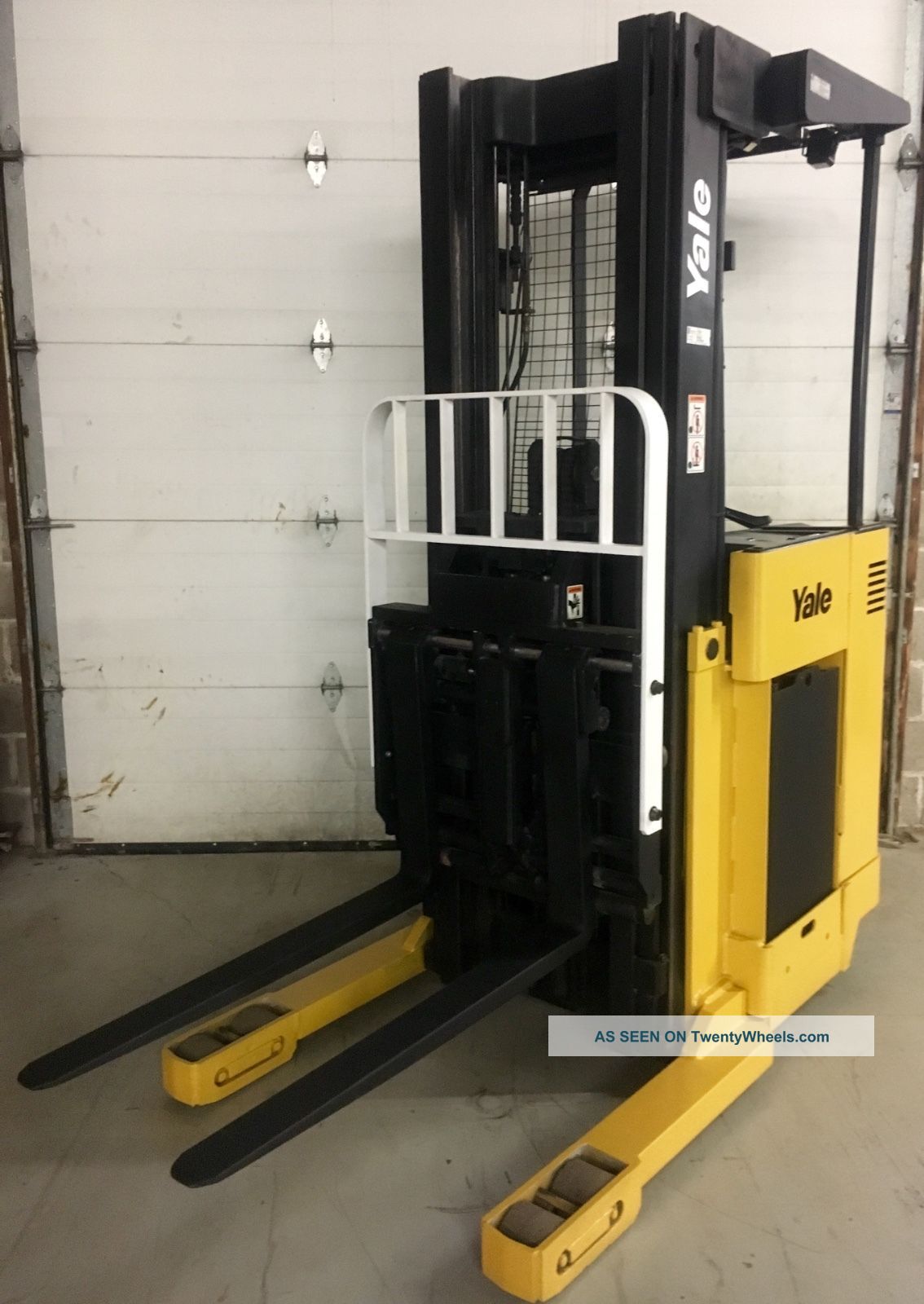 Forklift Yale Nr040 Electric Narrow Aisle Reach Nr040acnl36te095